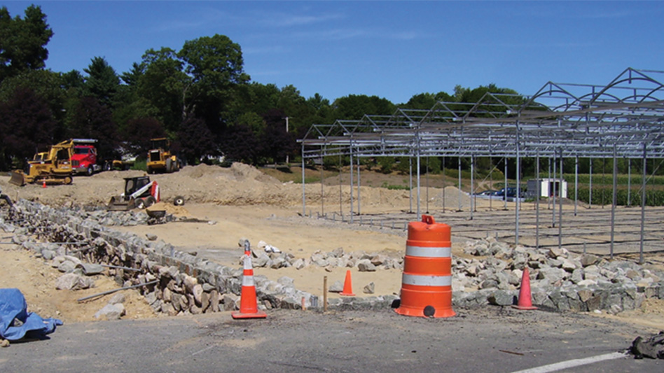 Fluence debuts RAZR Modular System - Greenhouse Management